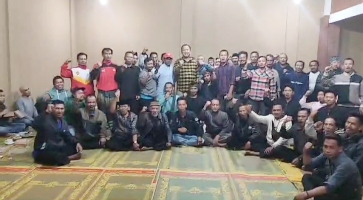 Dulu Laskar Sandal Jepit, Berganti Nama Laskar Lereng Wilis Untuk ...