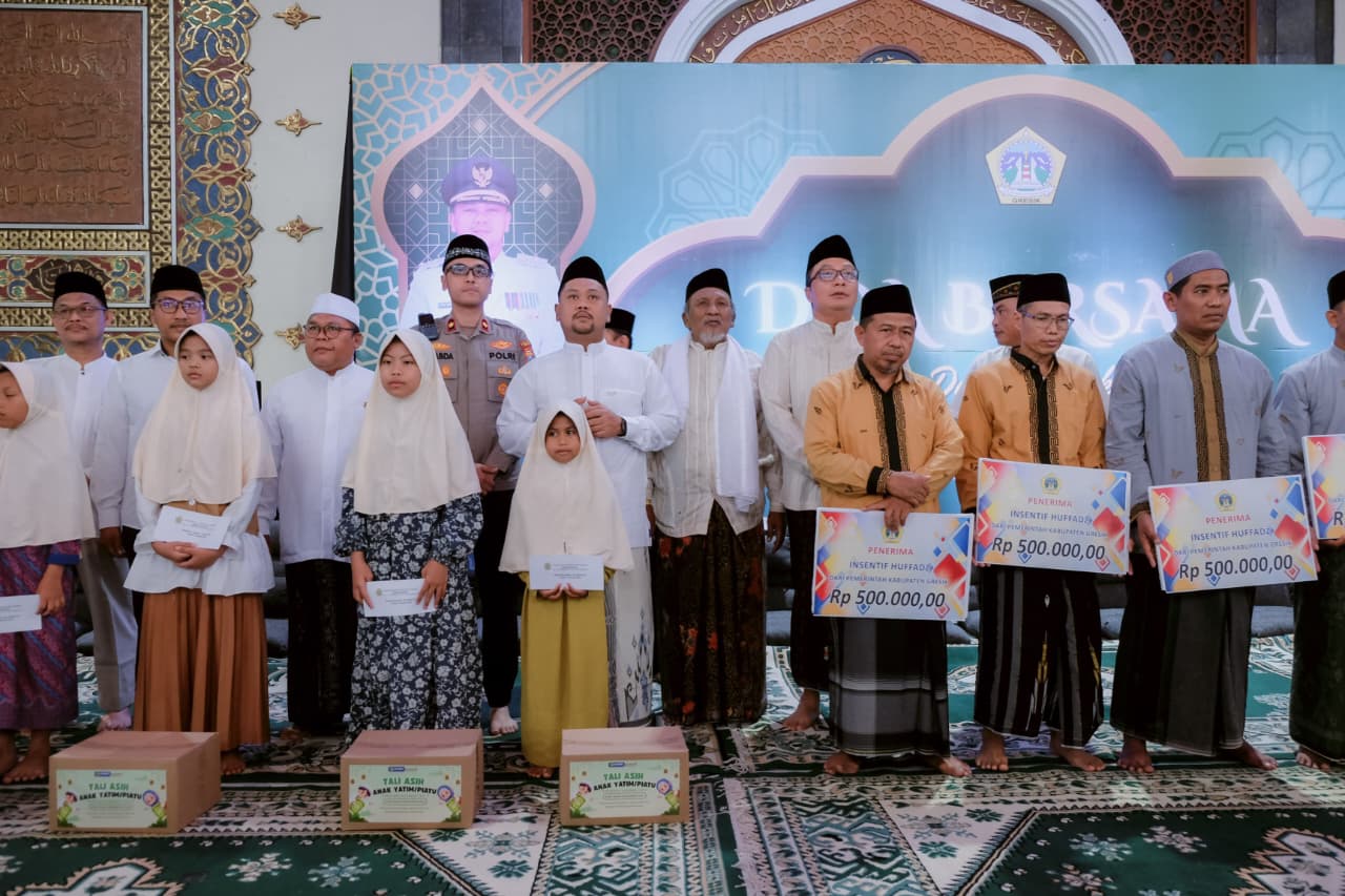 Pemkab Gresik Santuni 1500 Anak Yatim di HUT Ke-52 Dan Hari Jadi Gresik ...