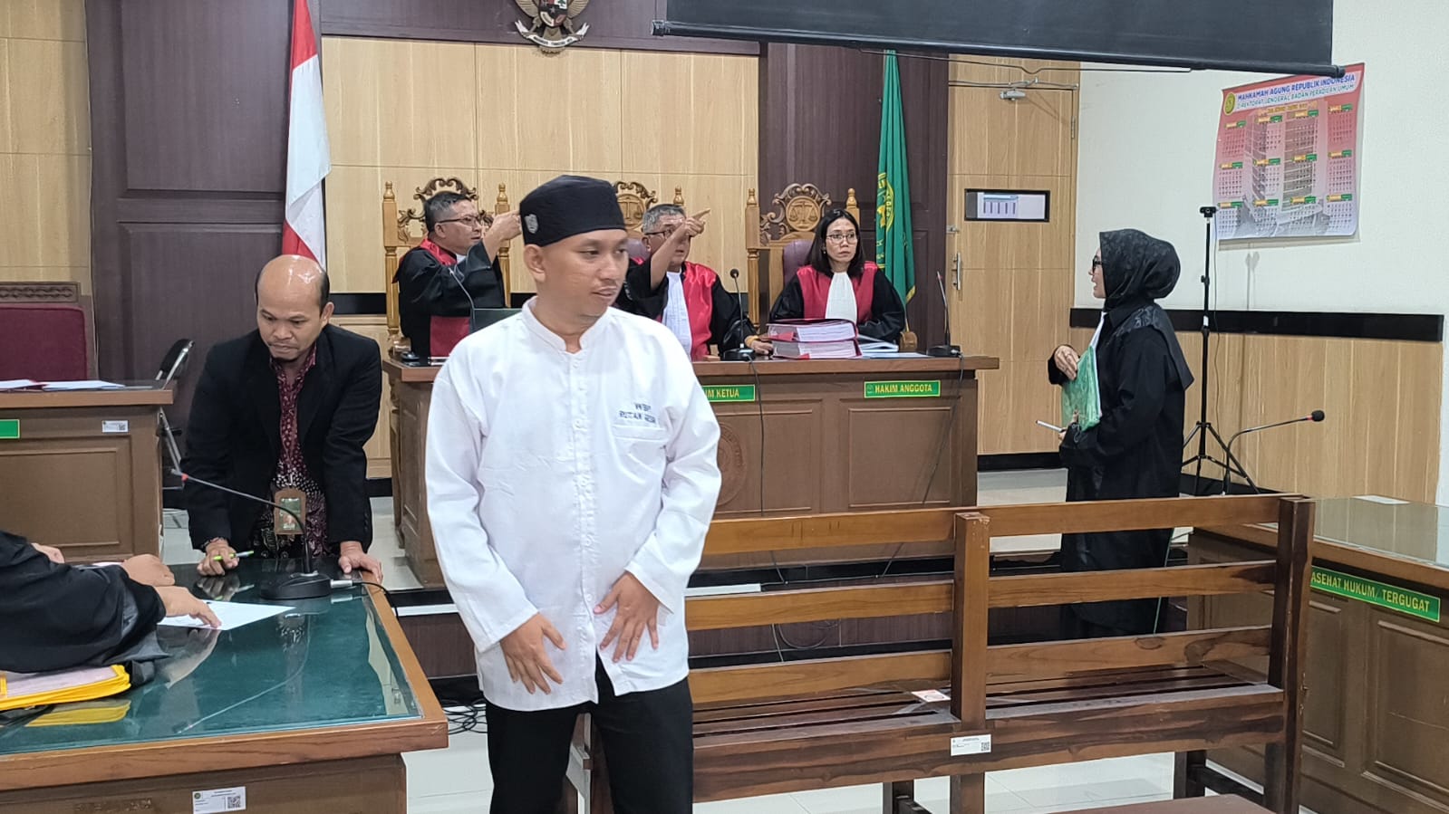 Ternyata Oknum Notaris Dan Assisten Surveyor BPN Gresik Bersekongkol ...